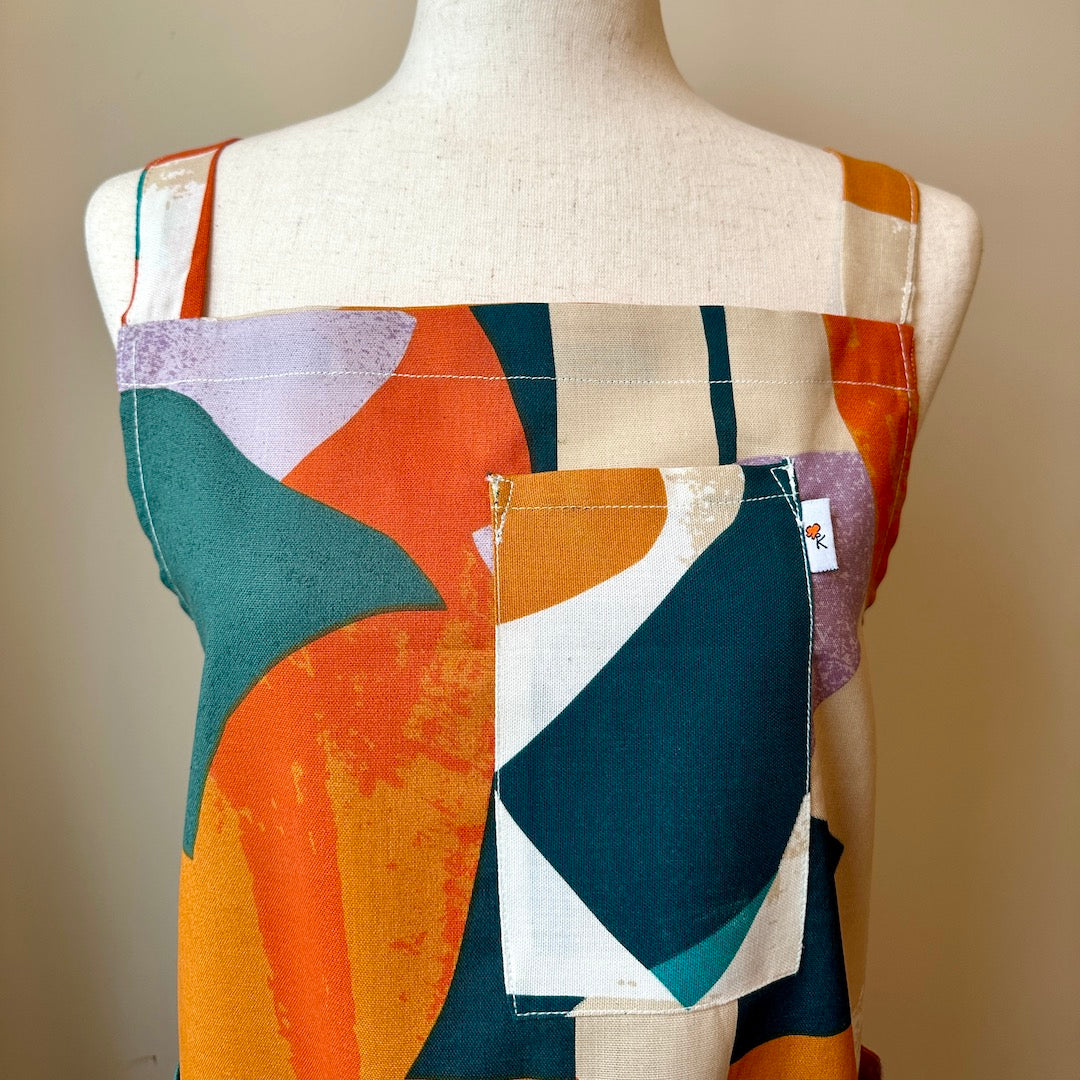 Kitchenisy Cross back printed apron for women w/ pockets in BLOCK ART ...